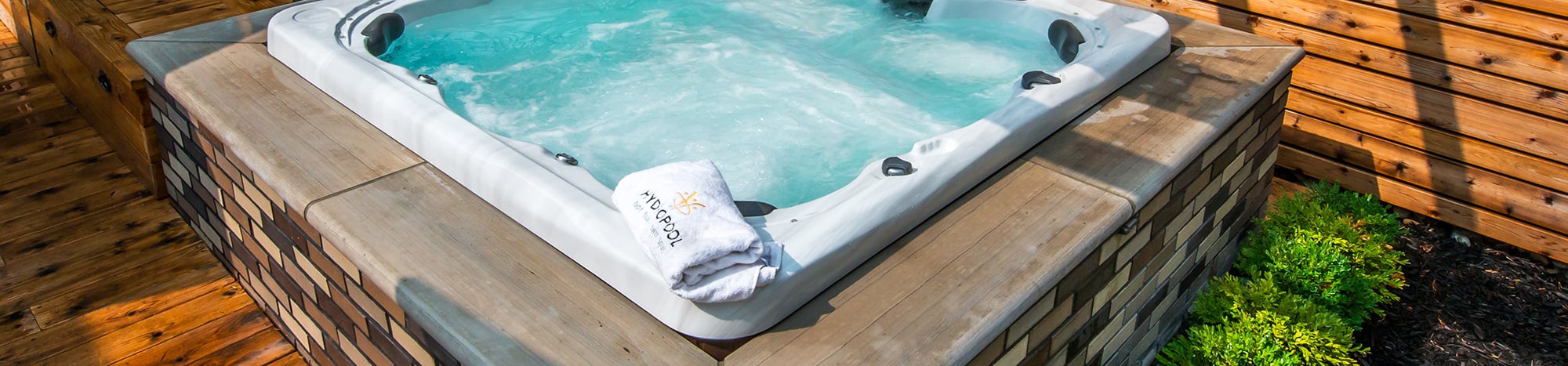 Serenity 4500 Hydropool Hot Tub | Bubba's Tubs & Pools